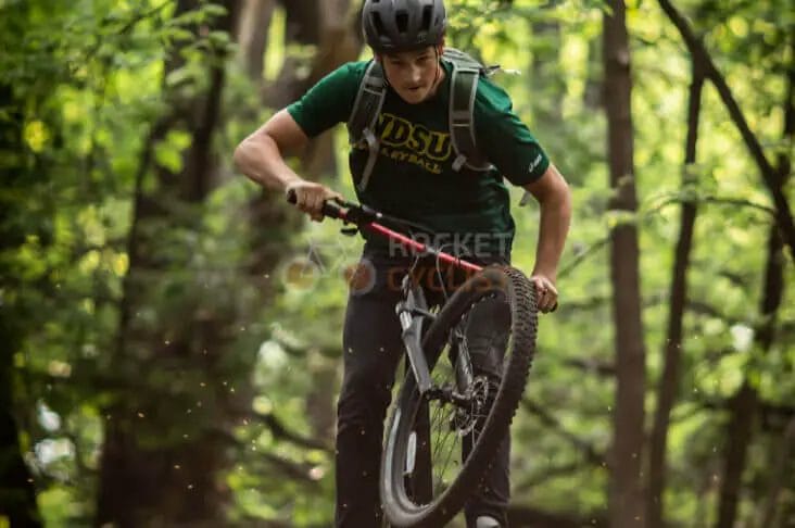 1X vs 2X Drivetrains for Mountain Bikes Explained | Rocket Cyclist